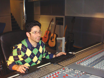 כשהגשם מתופף לו על הגג | עלונדון: ישראלים בלונדון